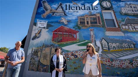 Allendale Festival Day Hosts Unveiling Of New Centennial Mural