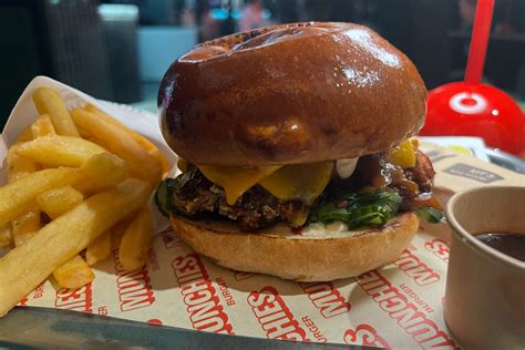 Munchies The New Burger Joint Downtown Is Open Paperjam English News