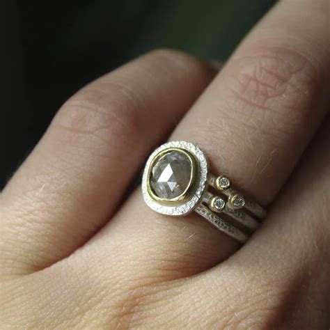 Adele Taylor Ring Grey Diamond With 3 Mini Diamonds Armed