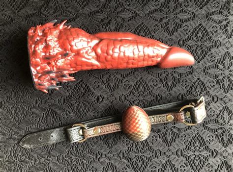 Review Geeky Sex Toys Drodong Dragon Dildo And Dragon Egg Silicone Ball Gag • Phallophile Reviews