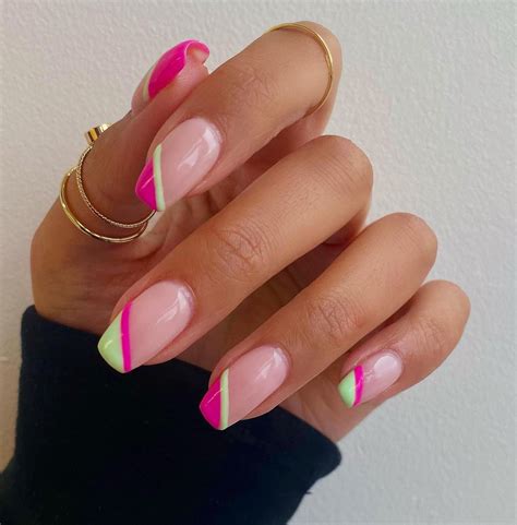 50 Fun Pink And Green Nail Designs To Try Prada And Pearls Nägel