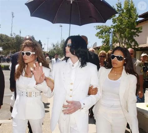 How Come Nobody Ever Apologizes To Michael Jackson Vitiligo And Lupus