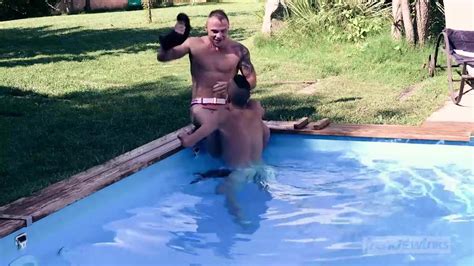 Eine Wilde Fick Session Am Rand Des Pools Xhamster