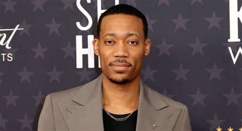 Tyler James Williams Body Measurements Height Weight Shoe Size