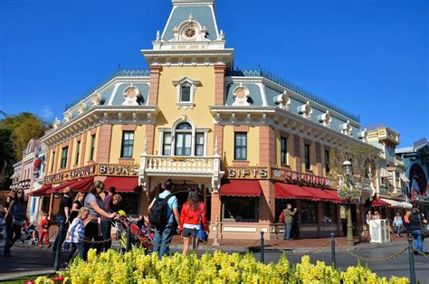 How Many Disney Stores Are Left In California At James Velarde Blog