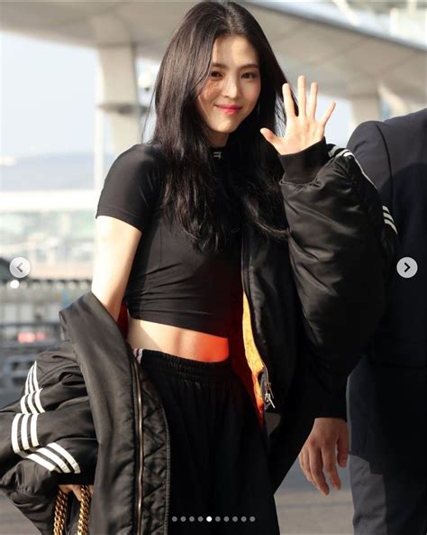 Han So Hee Tampil Edgy Dengan Tindikan Di Alis Usai Pamer Dua Tato Baru