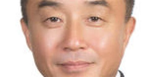 한경에세이 당당한 그녀들이 아름답다