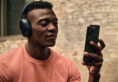 How Do Wireless And Bluetooth Headphones Work Sonos