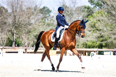 Top Lady Liz Halliday Contests 4 Of The Top 5 On The Opening Day Of