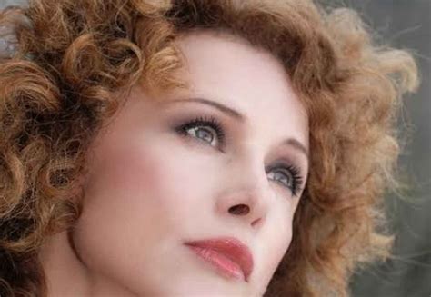 Beatrice Luzzi In Vivere Che Ruolo Aveva La Ricordate Nella Soap Di Canale Donnapop