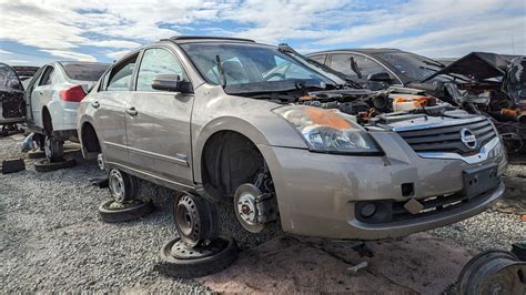 Junkyard Gem 2008 Nissan Altima Hybrid Sedan Autoblog