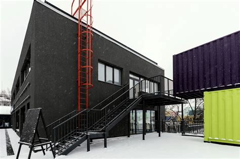 Innovative Fabrication Techniques For Container Homes