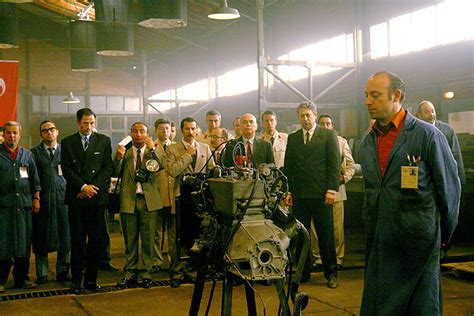 Devrim Arabaları Film Eleştirisi Bülent Vardar