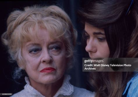 Bette Davis Sian Barbara Allen Appearing In The Abc Tv Movie News