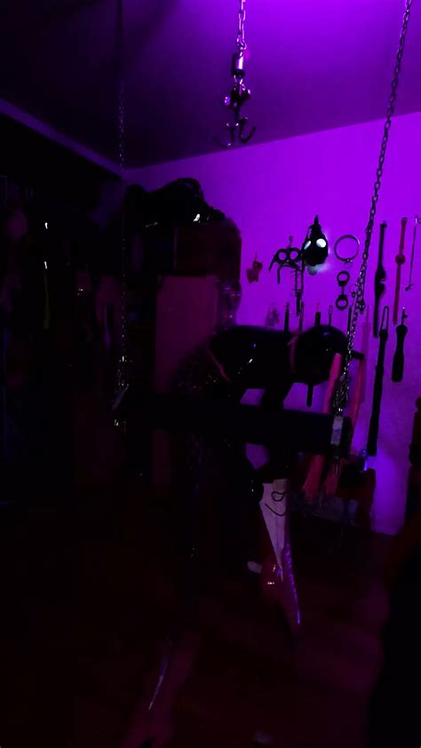 木制小马自我束缚 Pvc 紧身连衣裤 Xhamster