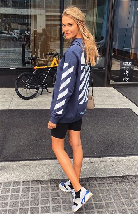 Noel Capri Berry Street Style Models Cute Outfits Fashion Models