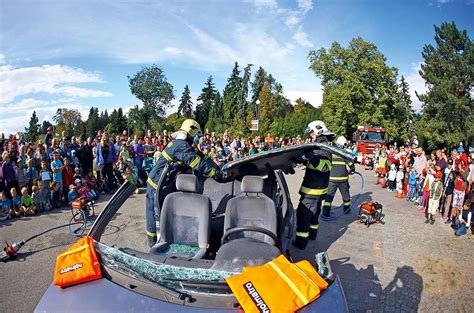 Bezpečná Cesta Do školy Kudy Z Nudy