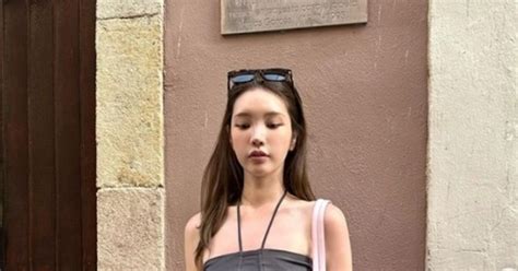 ‘박서준 열애설 주인공 수스 여유로움 속 청춘 섹시美[똑똑sns]