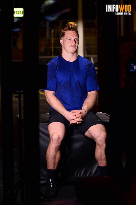 Noah Ohlsen Bate El Récord No Oficial Del Wod Fran