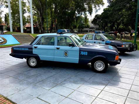 Ford Falcon De La Policía Federal Argentina Renault Gordini Autos