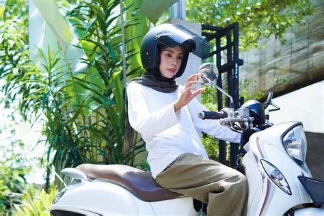 Motor Wanita Terbaik 2025 Rekomendasi Stylish Irit And Ringan