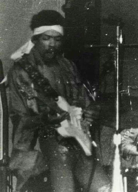 Pin Di Maria Goheen Su Jimi Hendrix