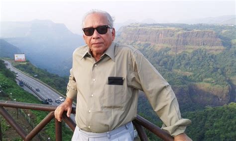 ତରୁଣ ପିଢ଼ି ଆଜିର ସାମାଜିକ ବାସ୍ତବତା ପ୍ରତି ଆକୃଷ୍ଟ ନୁହନ୍ତି ଶାନ୍ତନୁ କୁମାର