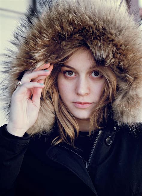 Shes So Cute Scrolller