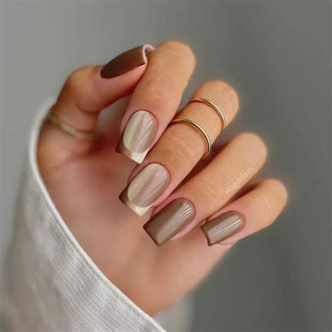 طراحی ناخن با لاک قهوه ای شیک طراحی با لاک قهوه ای خوشرنگ