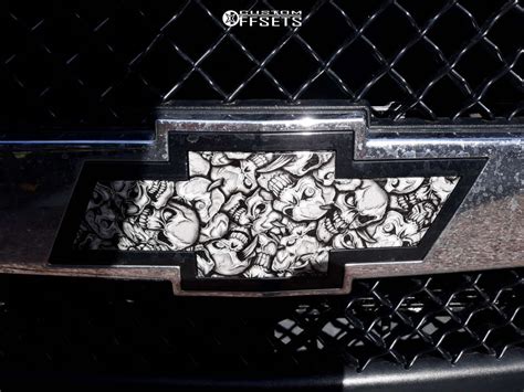 2002 Chevrolet Silverado 2500 Hd With 16x8 6 Pacer Lt And 265 75r16