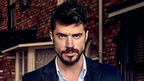 Sam Robertson Body Measurements Height Weight Shoe Size