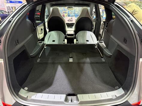 First Look Review Tesla Model Y L The 3 Row Ev Thats Now In The U S