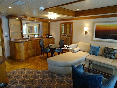 Voyager Of The Seas Owners Suite Details And Pictures