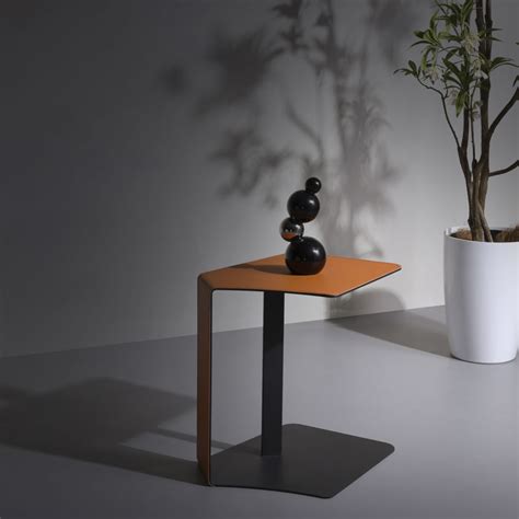 Nano Cj 106 U Shaped Metal Iron Pu Leather Face Coffee Table Nano