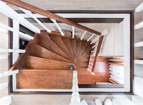 Whats A Baluster — Supporting And Safeguarding With Wood Glass