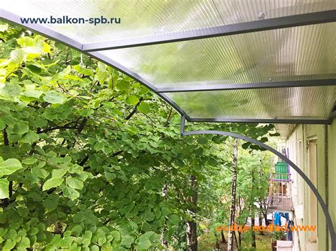 Козырек над балконом из поликарбоната - арочная крыша на балкон