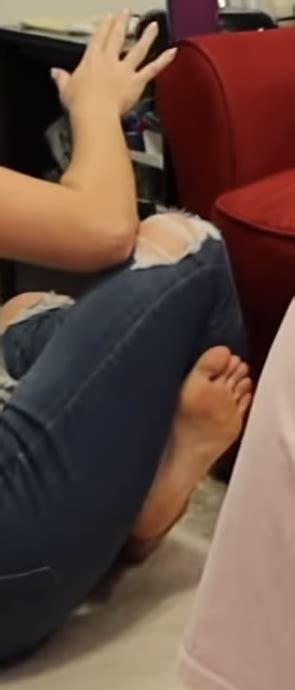 Elaina Keyess Feet