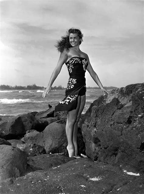 Esther Williams A Swimming Pin Up