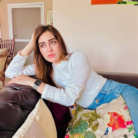 Sidra Niazi Wiki Biography Age Gallery Spouse And More