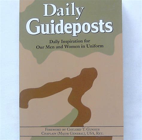 Daily Guideposts Military Edition Guideposts Associates 9780824946500 Books