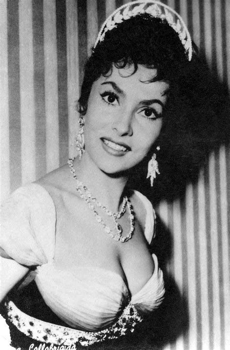 Gina Lollobrigida Italian Actress Gina Lollobrigida Old Hollywood Stars