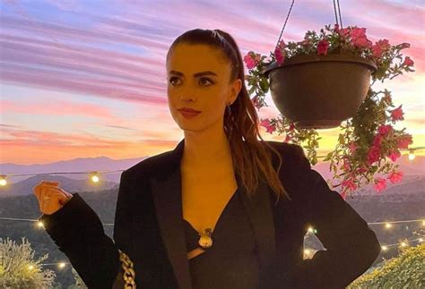 Annalisa Arriva La Conferma Delle Nozze “sì Mi Sposo” Radio 105