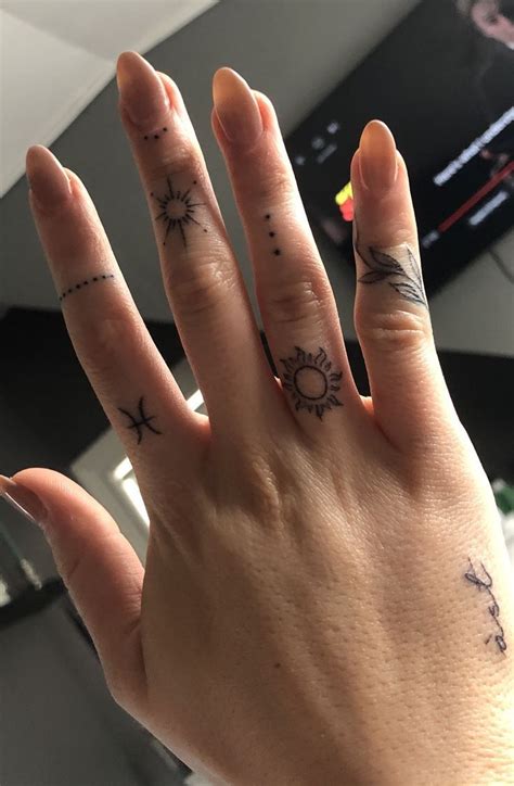 Finger Tattoo Designs Minimalist Finger Tattoos Cute Finger Tattoo