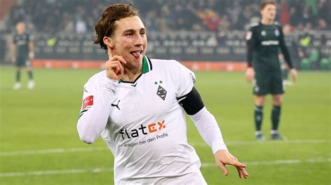 Reitz Unterschreibt Neuen Vertrag Bei Gladbach Bis 2028 Fußball News