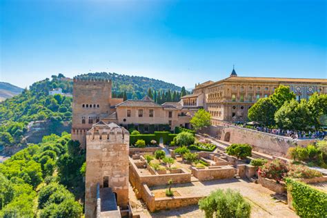 La Alhambra De Granada La Primera De Las 7 Maravillas De España Origen