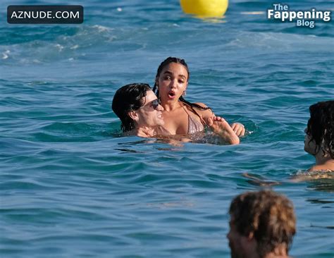 Fka Twigs And Jordan Hemingways Sexy Beach Day In Ibiza Aznude