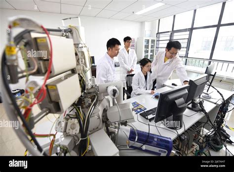 220504 Chengdu May 4 2022 Xinhua Members Of A Randd Team Work