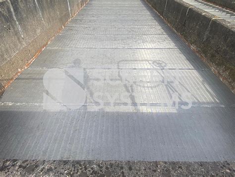 Looped Wedge Wire Upward Flow Clarifier Screen Systems