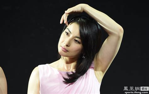 郭晶晶母亲郭晶晶女儿正面照 随意云