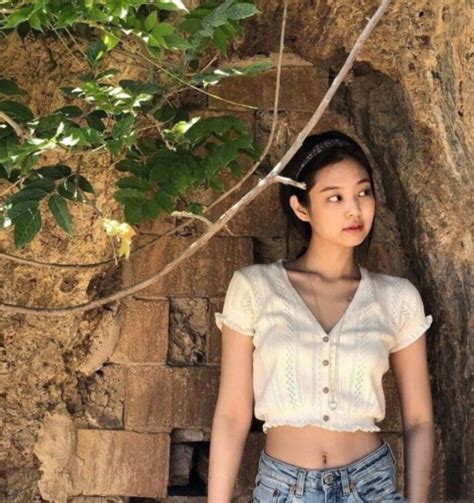 Jennie Blocks All Followers On Her Private Instagram Account